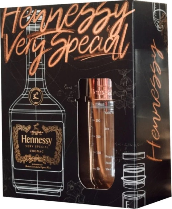 Коньяк "Hennessy" V.S, gift box with shaker, 0.7 л - купить Коньяк ...